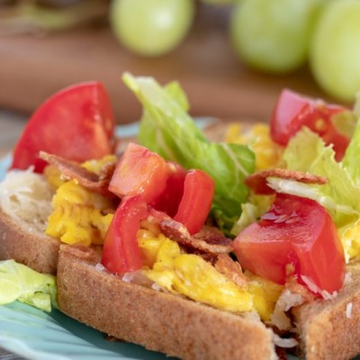 Healthy BLT Toast For Breakfast