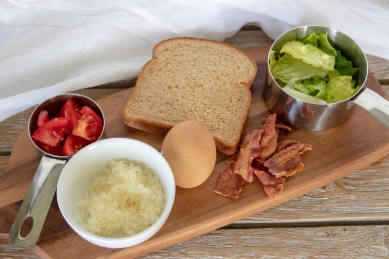 Healthy BLT Toast For Breakfast