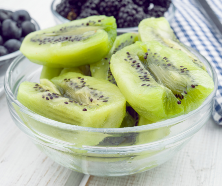 13 Easy Kiwi Recipes the Whole Family Will Love